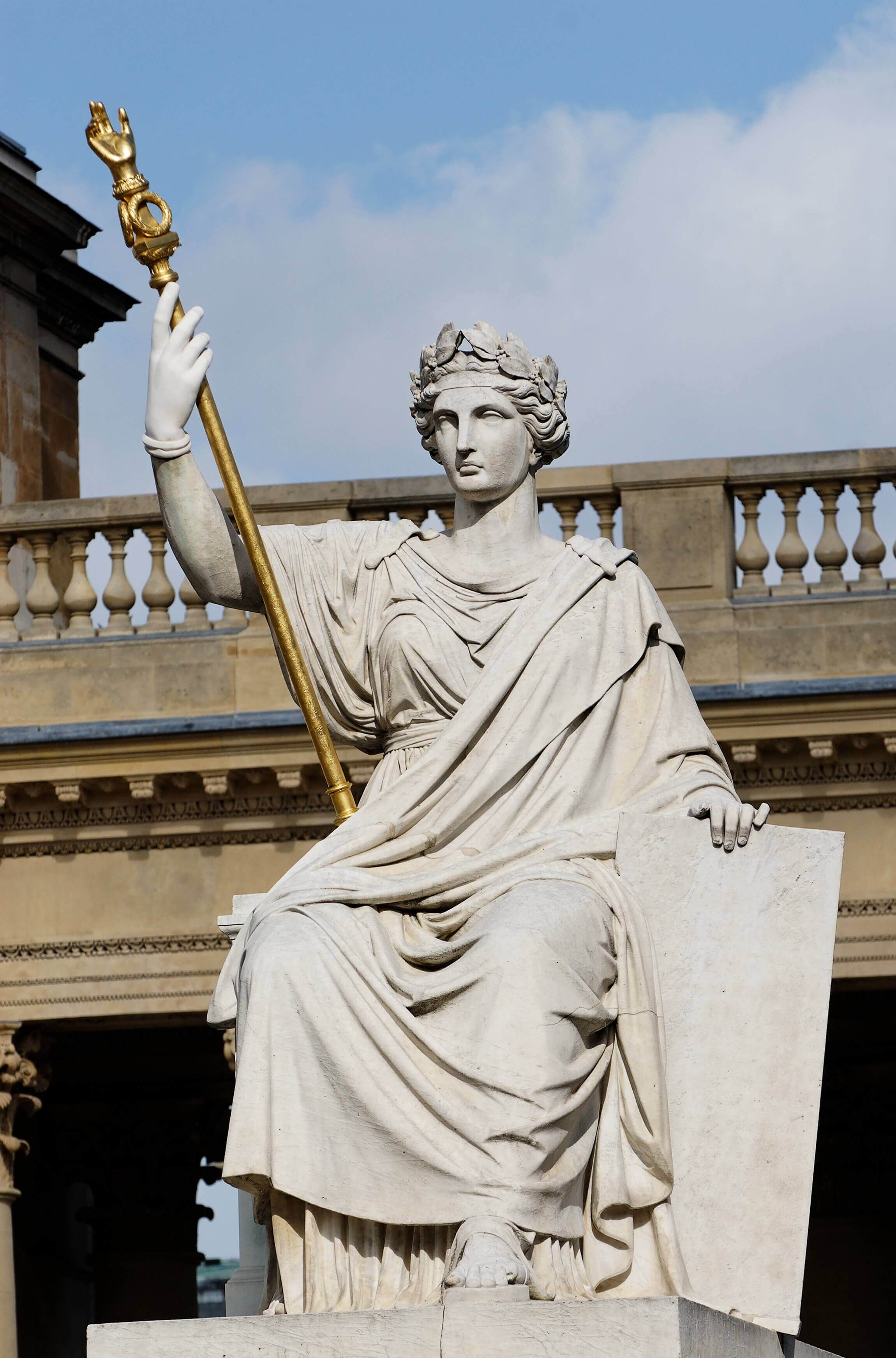 Law_place_du_Palais-Bourbon_Paris – 世界一のビジネスシェルパ